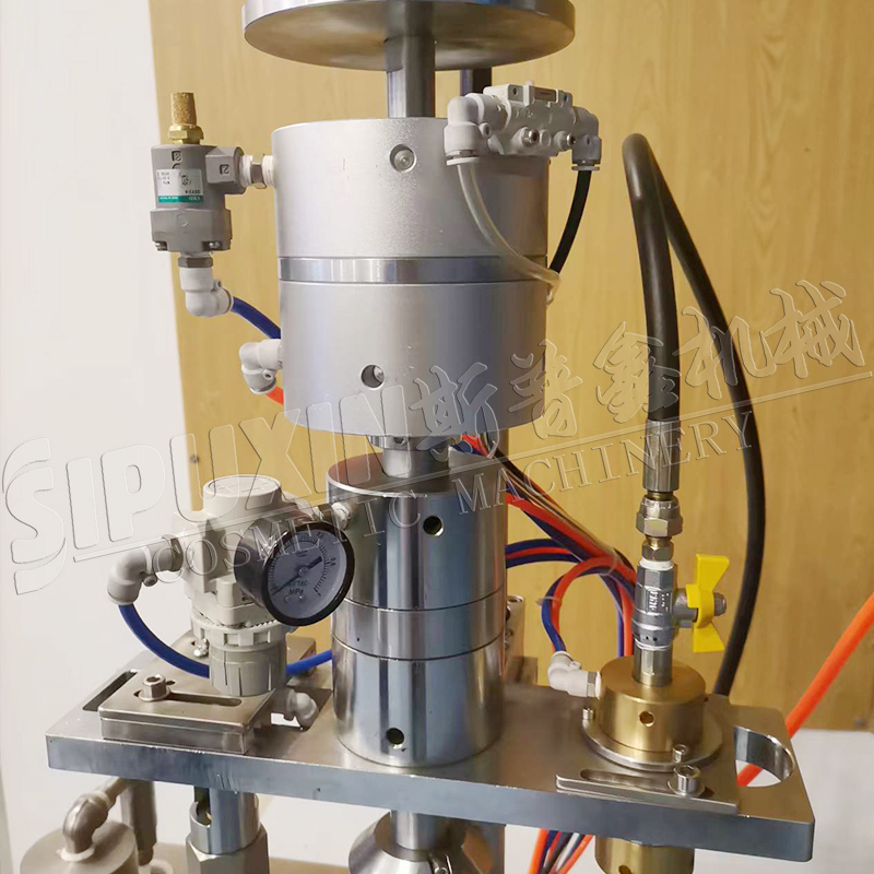 Semi-automatic Pneumatic Aerosol Filling Machines - Buy filling machine ...